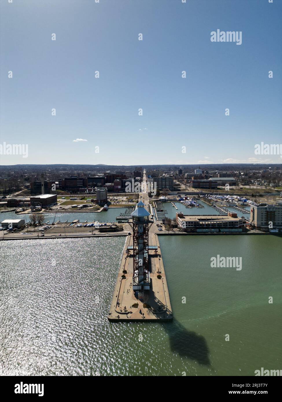 An aerial view of the Erie, Pennsylvania shoreline Stock Photo - Alamy