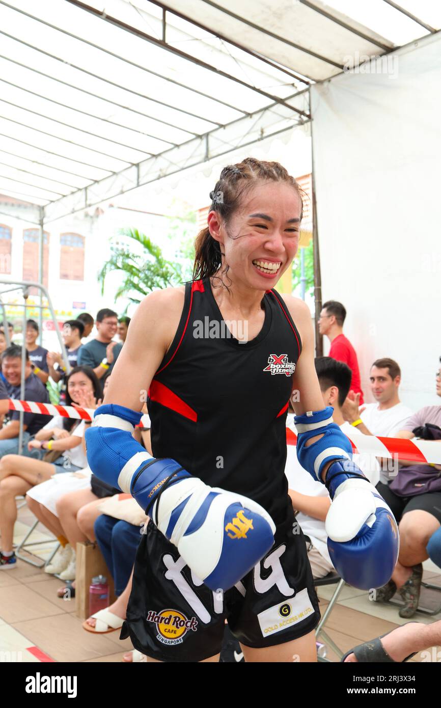 Muay Thai: Girl Power Stock Photo - Alamy