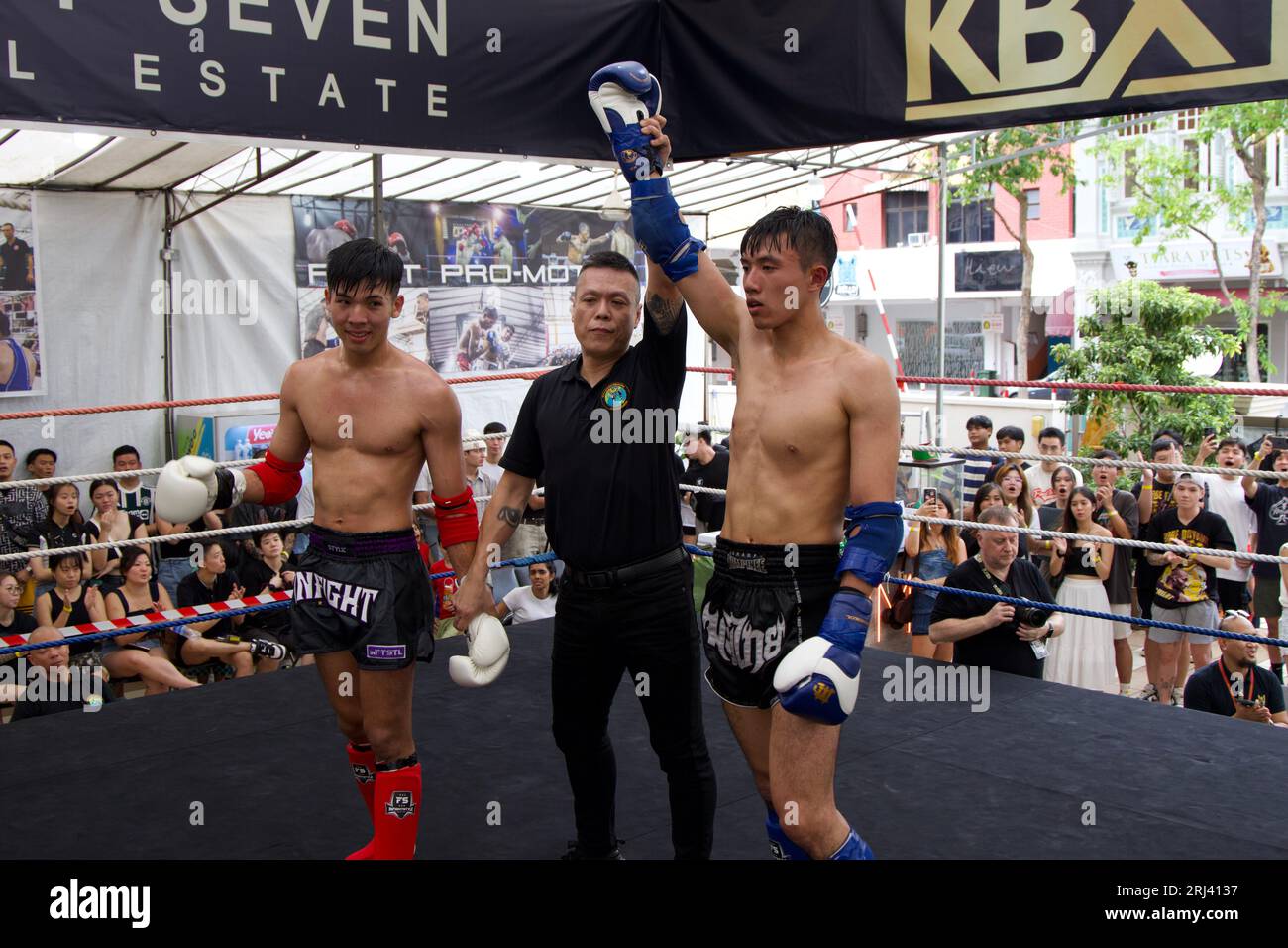 Thai pro hi-res stock photography and images - Alamy