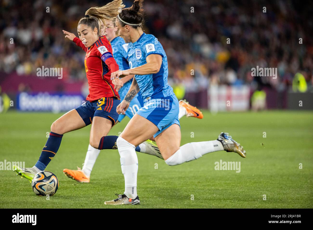 Sydney, Australia. 20th Aug, 2023. Olga Carmona captain of Spain (L ...