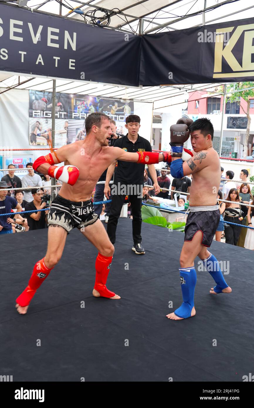Muay thai fight hi-res stock photography and images - Alamy