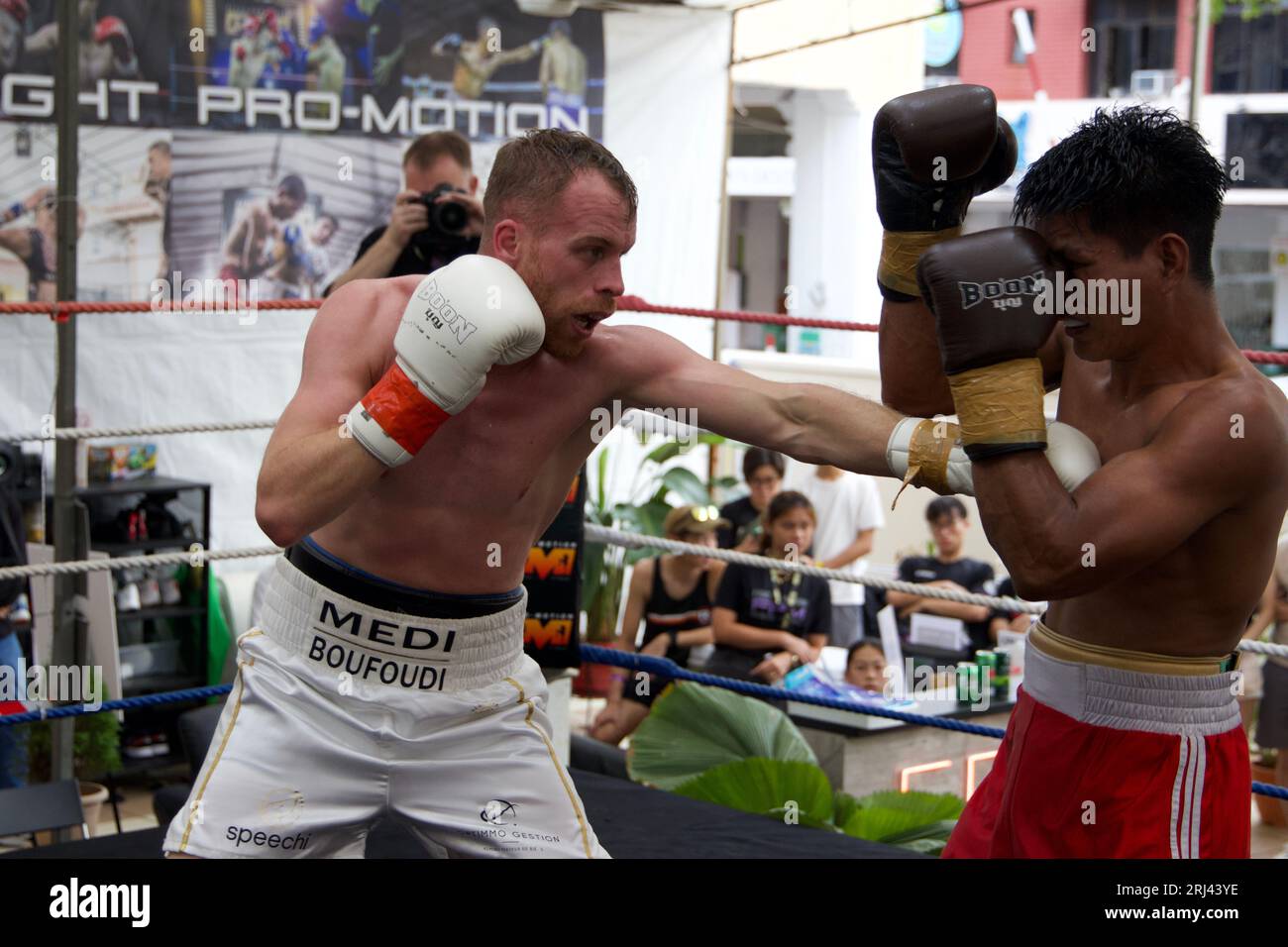 Bantam weight boxers hi-res stock photography and images - Alamy