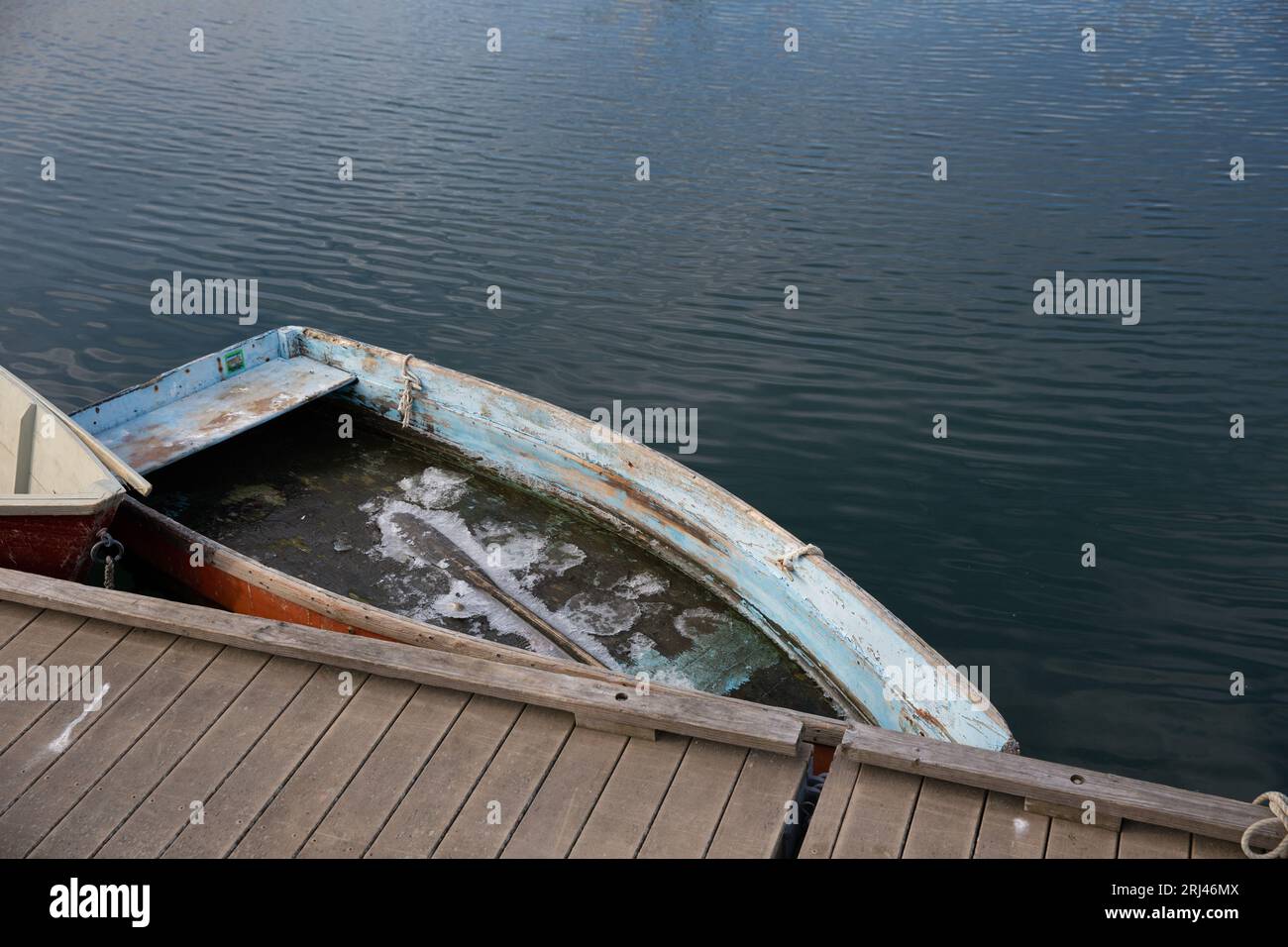 Abandoned Boat Sinking in the water Stock Photo - Alamy