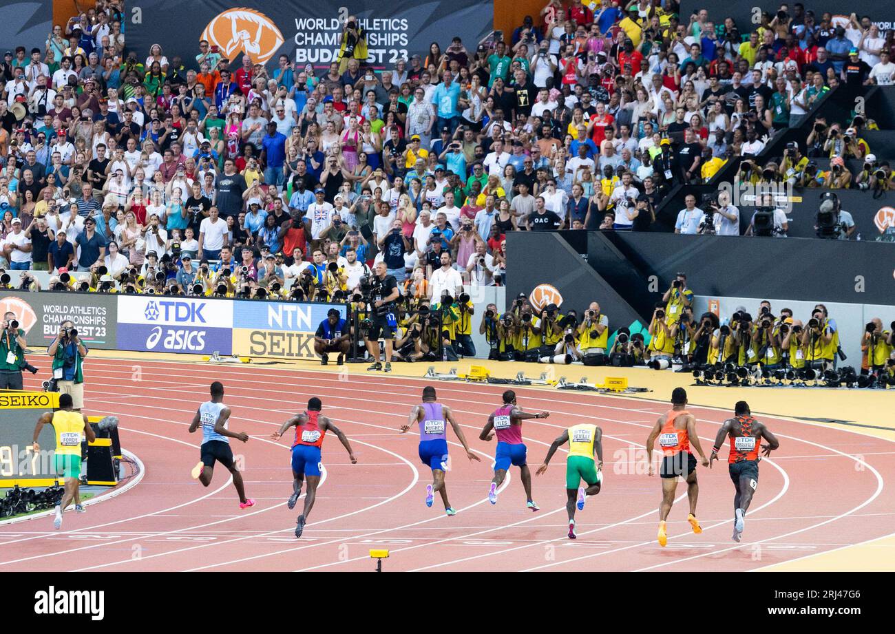 Men's 100m finish line hi-res stock photography and images - Alamy