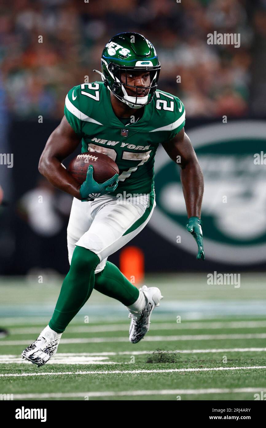 New York Jets running back Zonovan Knight (27) in action against the ...