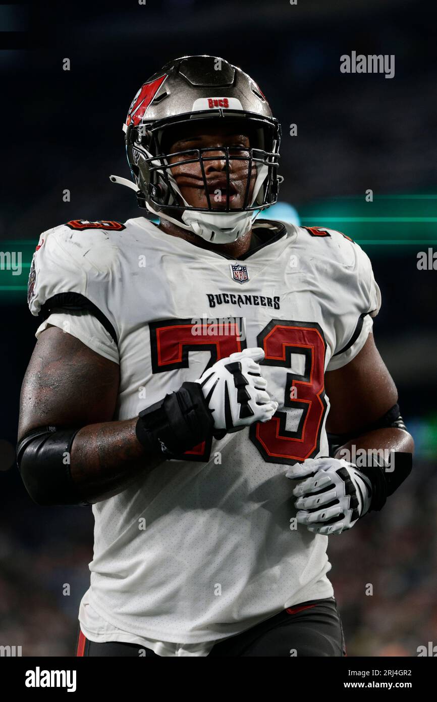 Tampa Bay Buccaneers offensive tackle Brandon Walton (73) in action ...
