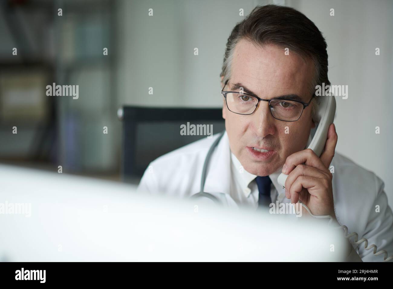 Angry patient gp hi-res stock photography and images - Alamy