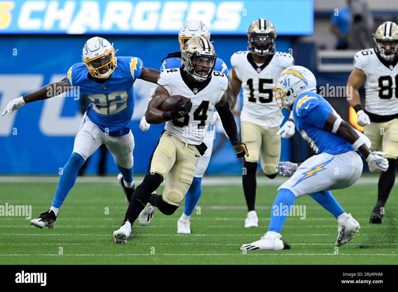 New Orleans Saints wide receiver Lynn Bowden (84) runs into Los Angeles ...