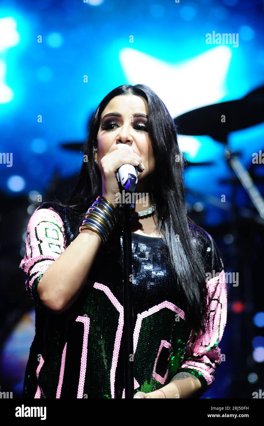 Tana planter hi-res stock photography and images - Alamy