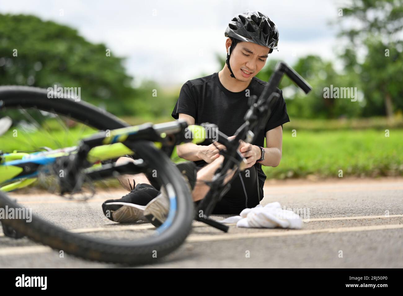 Damaged bicycle helmet hi-res stock photography and images - Alamy