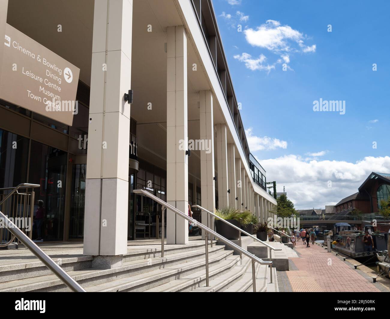 The Light Banbury, the entertainment complex area of the Castle Quay ...