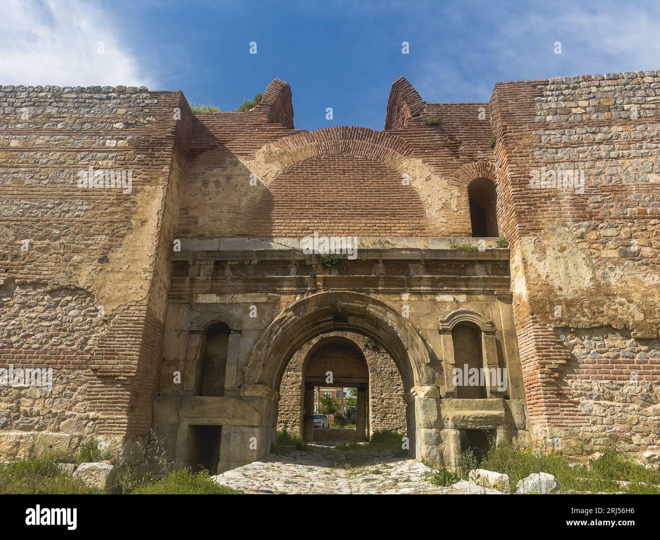 ancient city tour , medieval habitat , Iznik City Walls in the Province ...