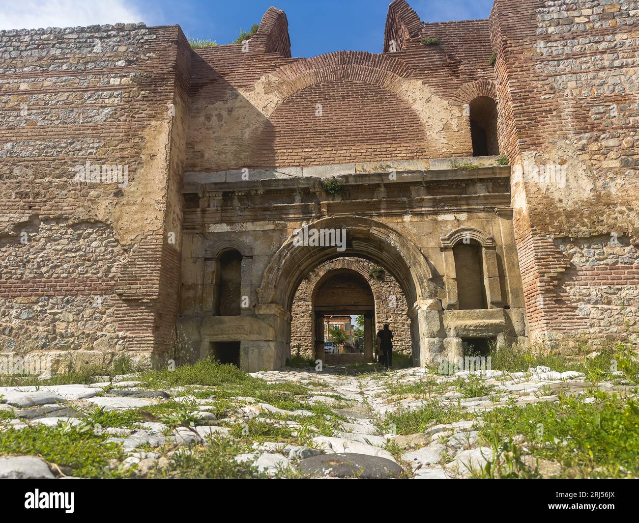 ancient city tour , medieval habitat , Iznik City Walls in the Province ...