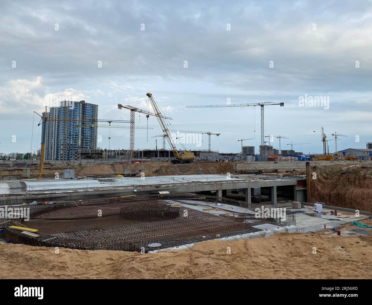 Construction of a large underground infrastructure industrial facility ...