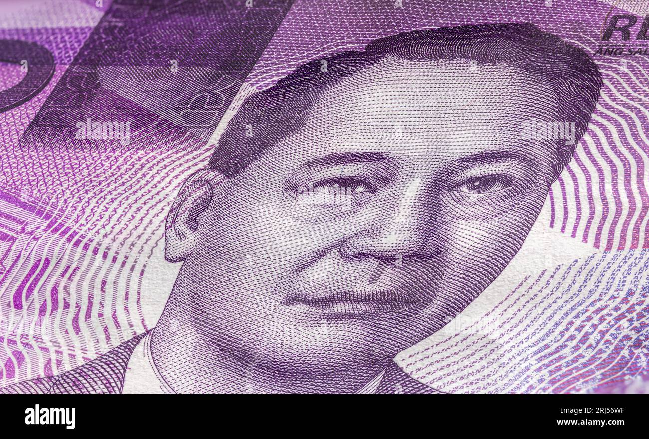Philippine 100 peso bill hi-res stock photography and images - Alamy