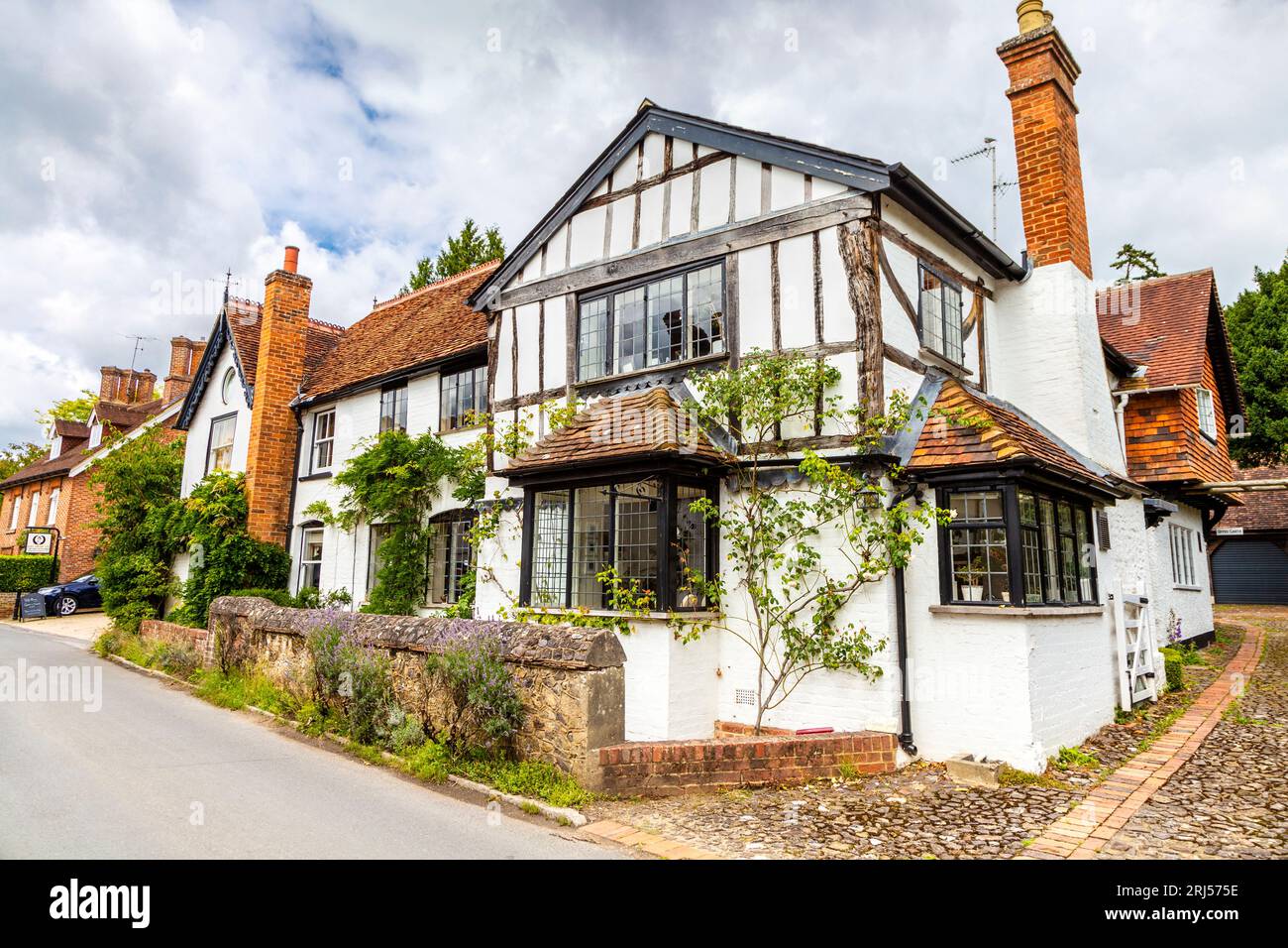 Historic cottages in Shere village, Surrey, England Stock Photo - Alamy