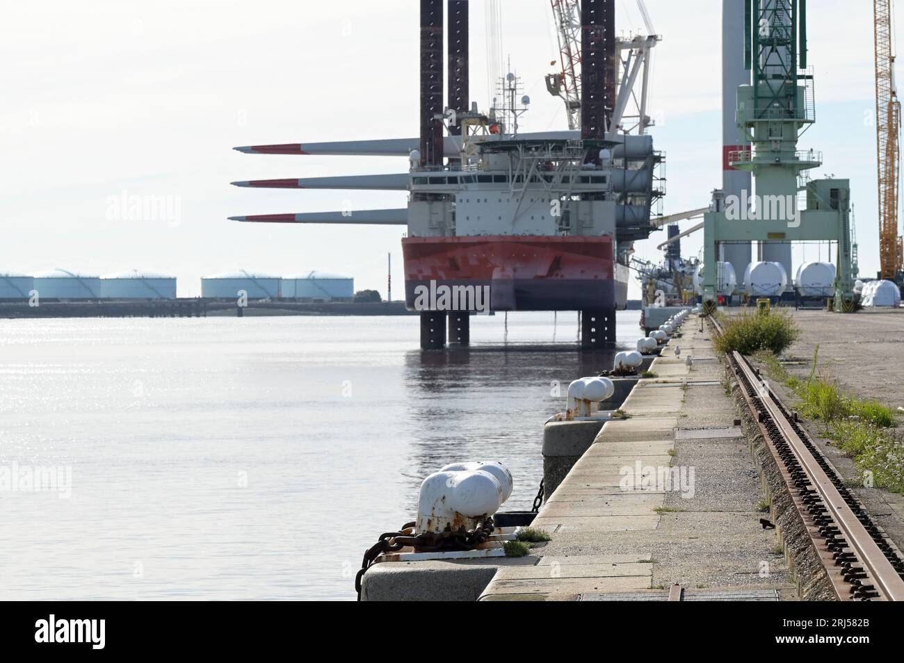 FRANCE, Le Havre port, Siemens Gamesa renewable energy SGRE production ...