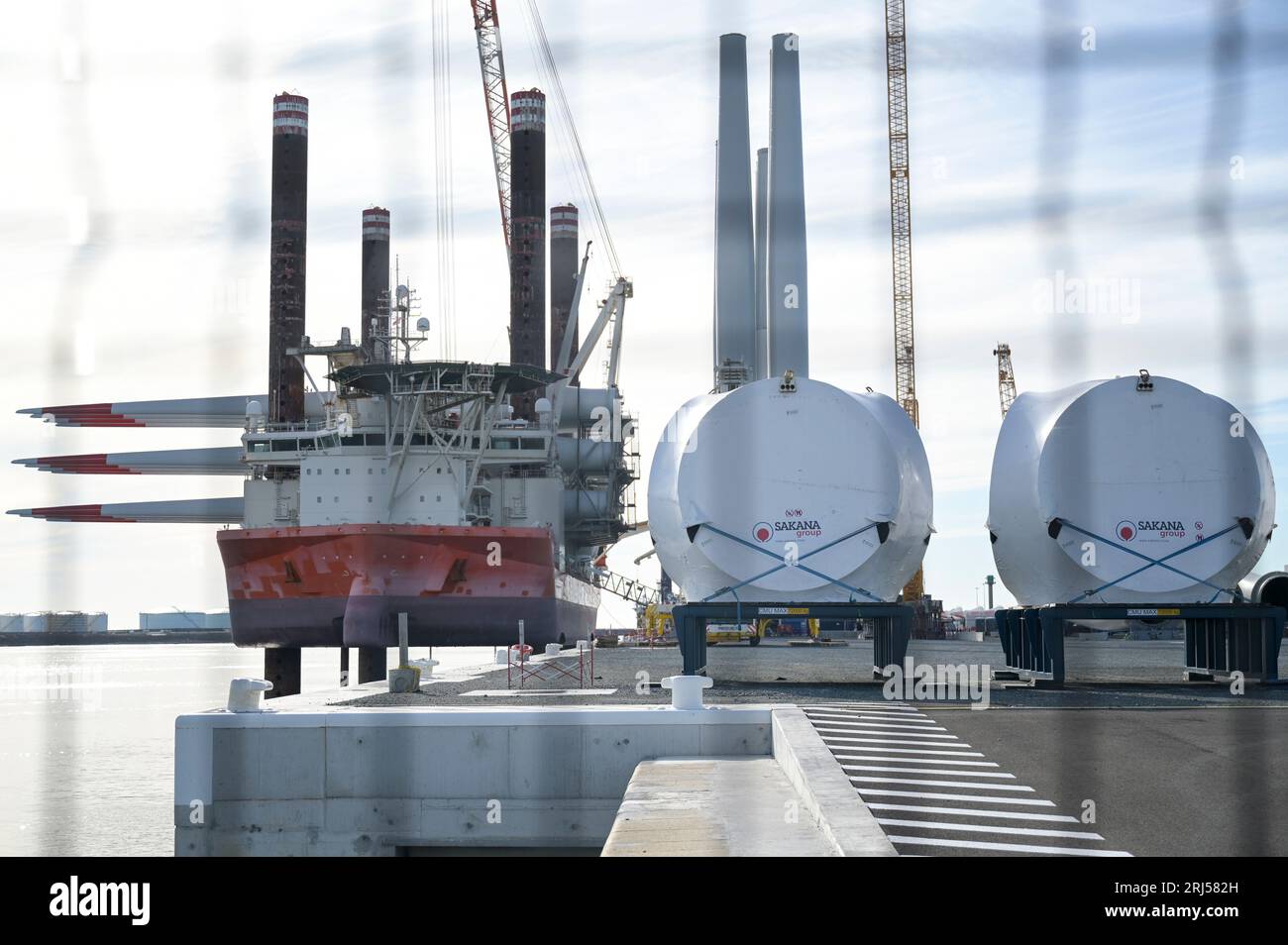 FRANCE, Le Havre port, Siemens Gamesa renewable energy SGRE production ...