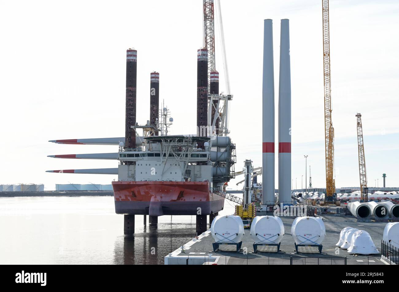 FRANCE, Le Havre port, Siemens Gamesa renewable energy SGRE production ...