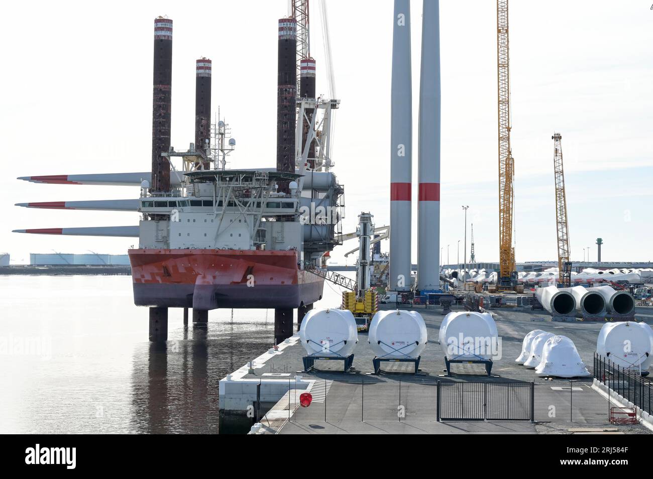 FRANCE, Le Havre port, Siemens Gamesa renewable energy SGRE production ...