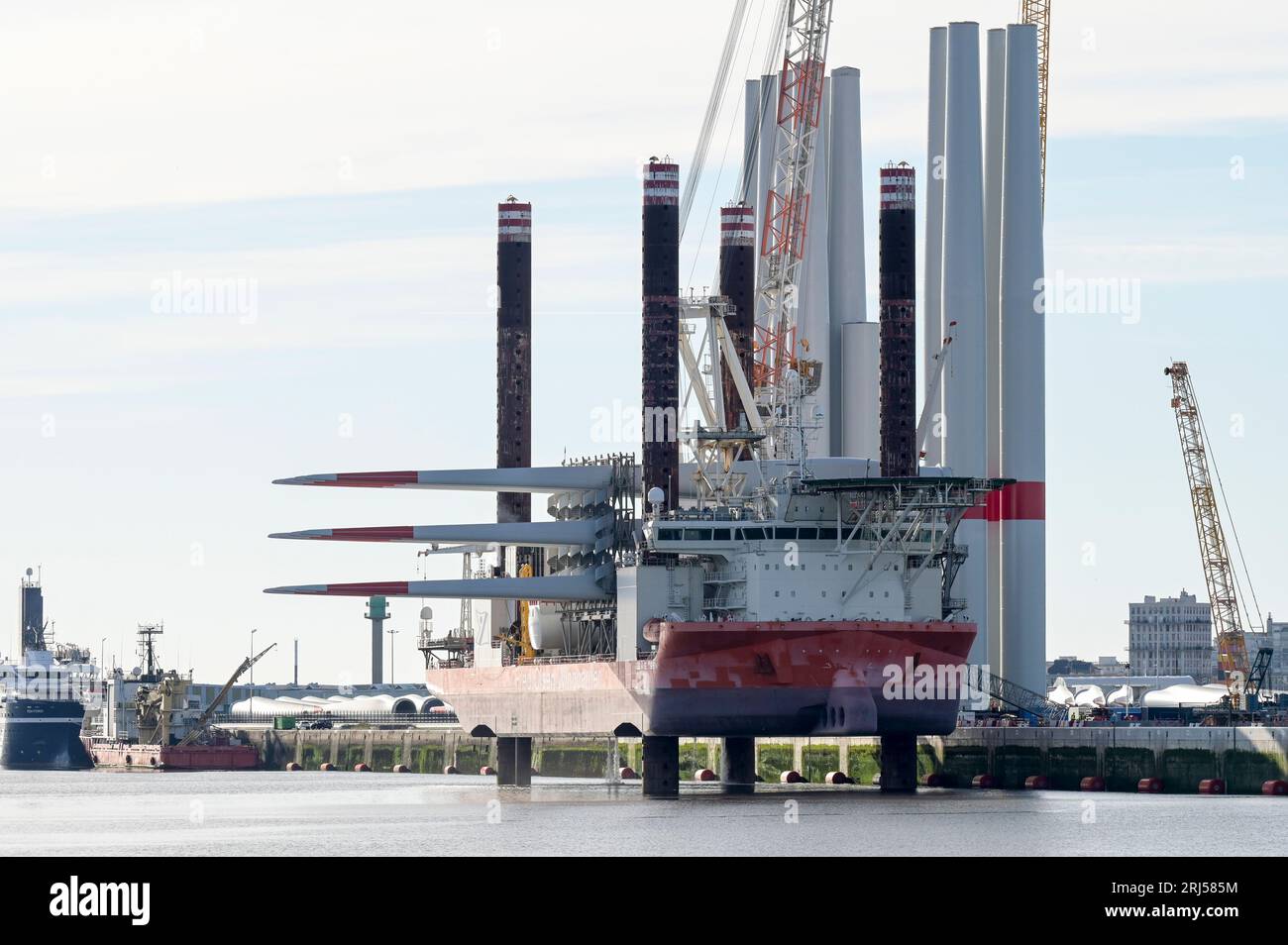 FRANCE, Le Havre port, Siemens Gamesa renewable energy SGRE production ...