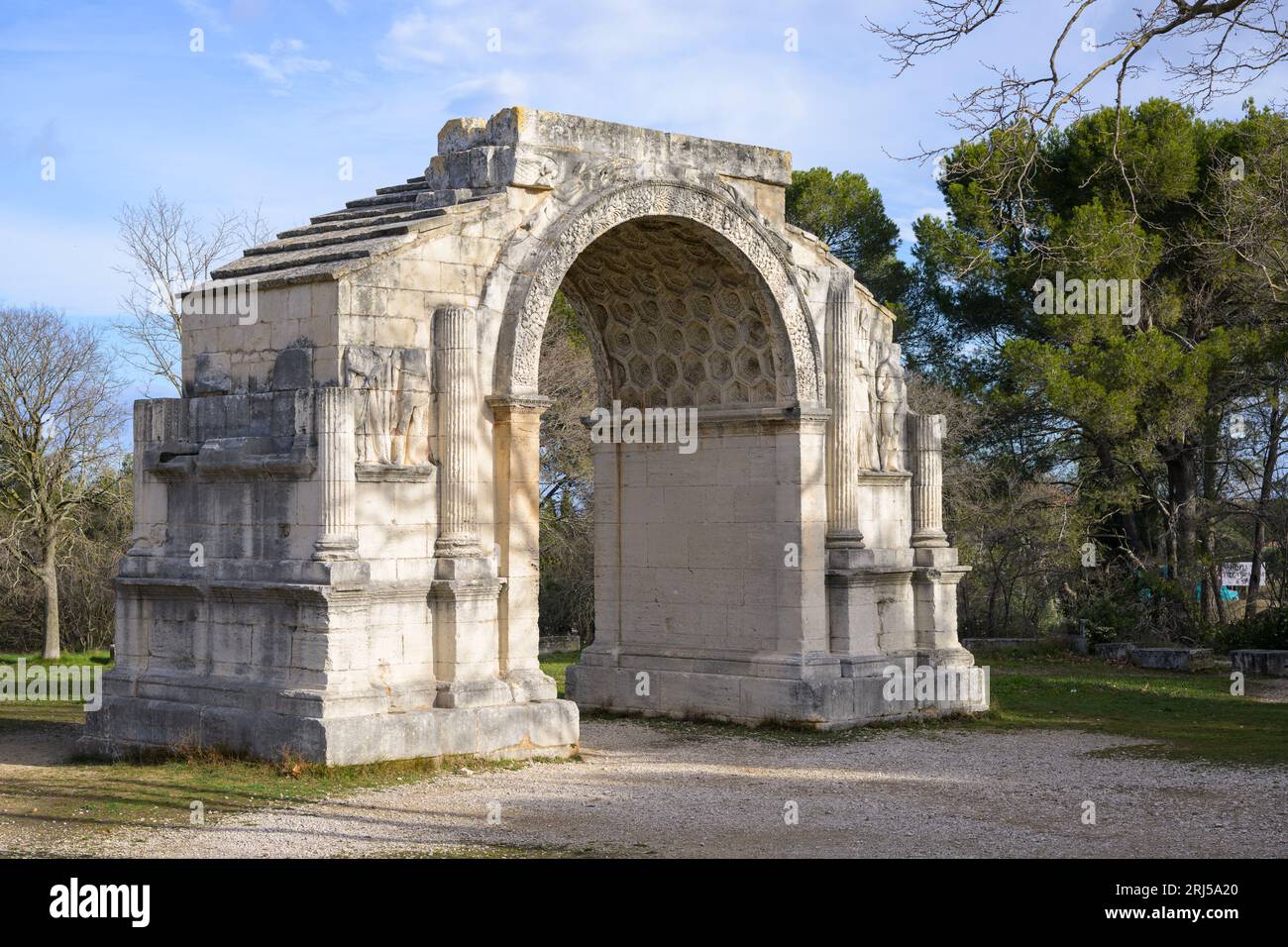 Roman triumphal arch glanum hi-res stock photography and images - Alamy