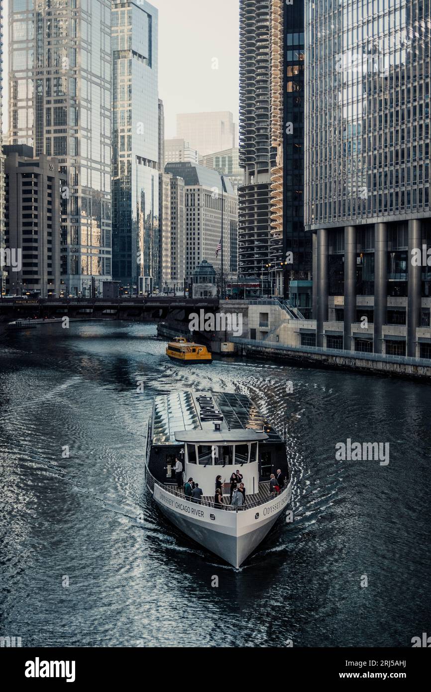 Chicago River Walk Stock Photo - Alamy