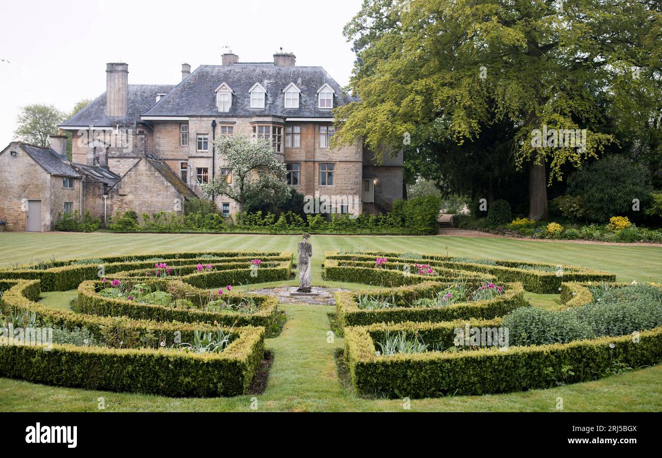 The slaughtes manor house hi-res stock photography and images - Alamy