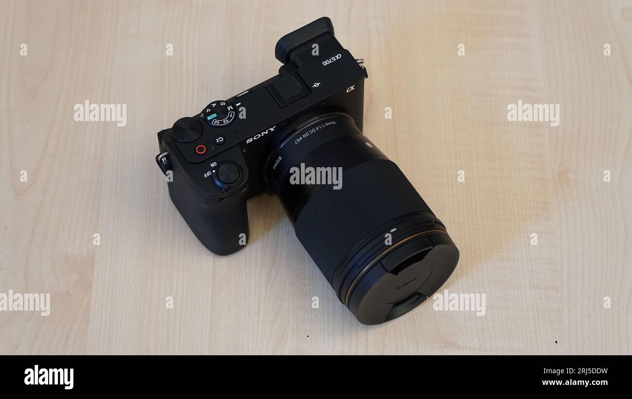 New sony camera hi-res stock photography and images - Alamy
