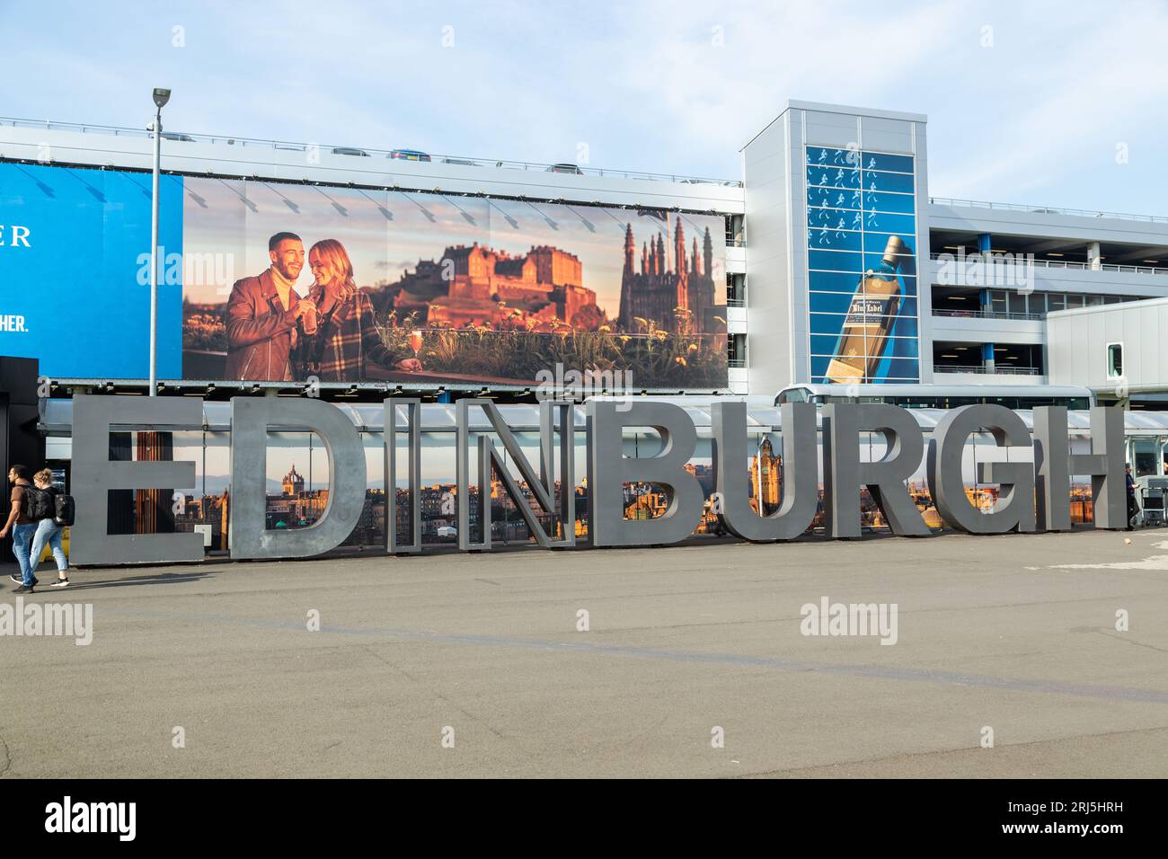 Edinburgh airport terminal hi-res stock photography and images - Alamy