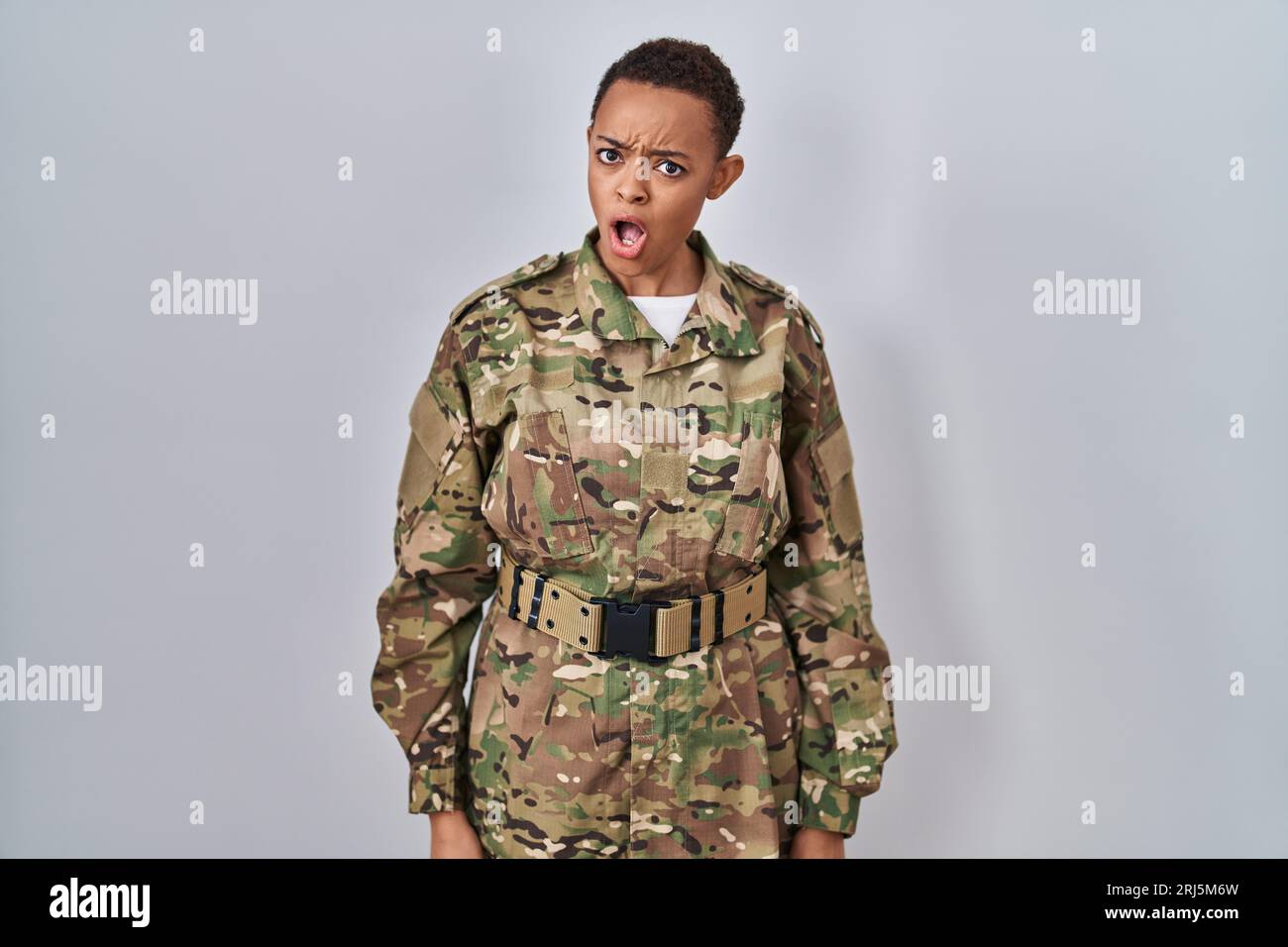 Open battle woman soldier hi-res stock photography and images - Alamy