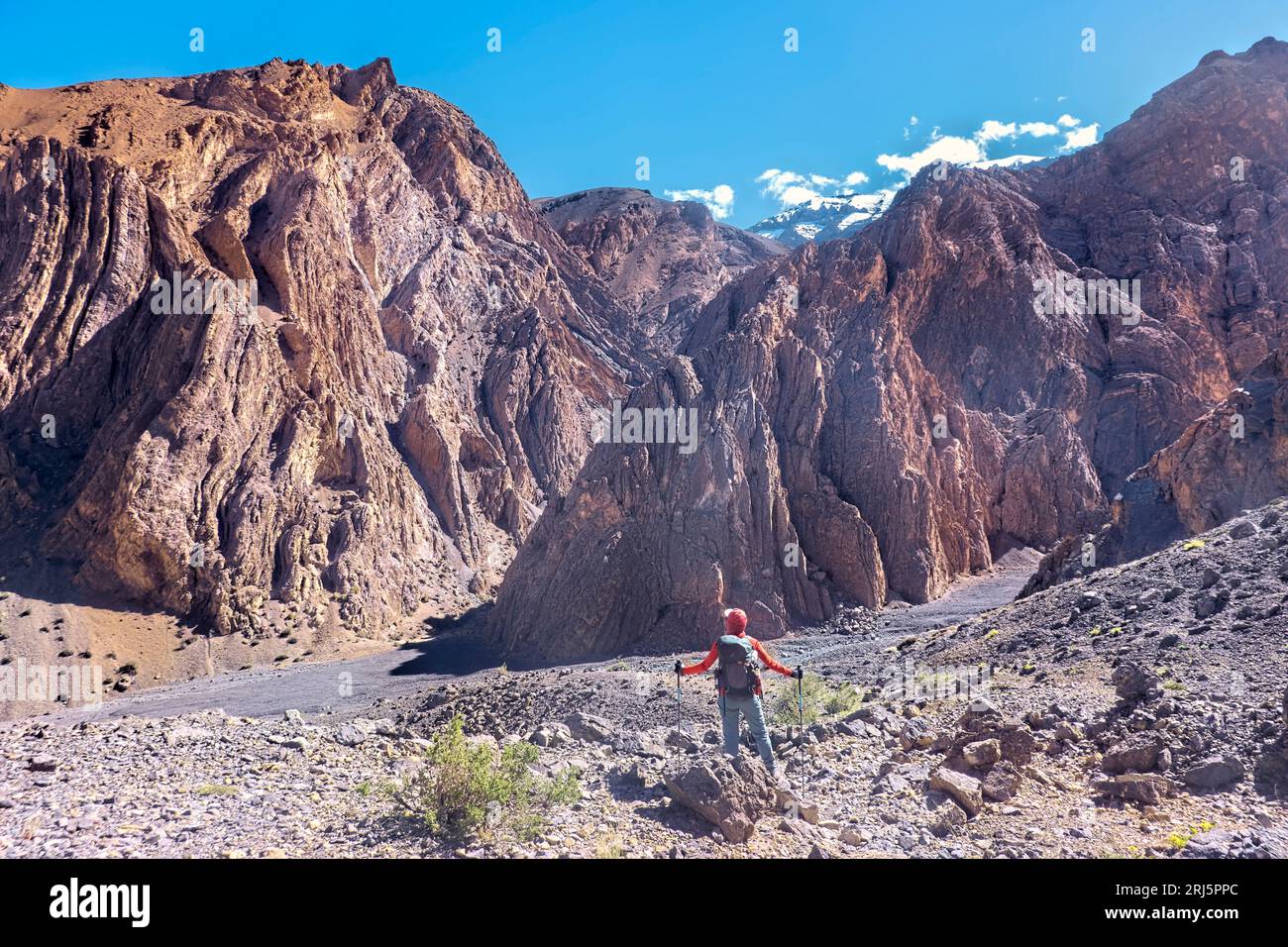 Trekking to Lingshed Sumdo, Zanskar, Ladakh, India Stock Photo - Alamy