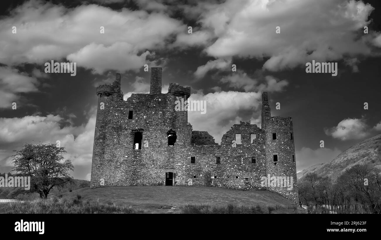 Kilchurn Castle, Loch Awe, Scotland Stock Photo - Alamy