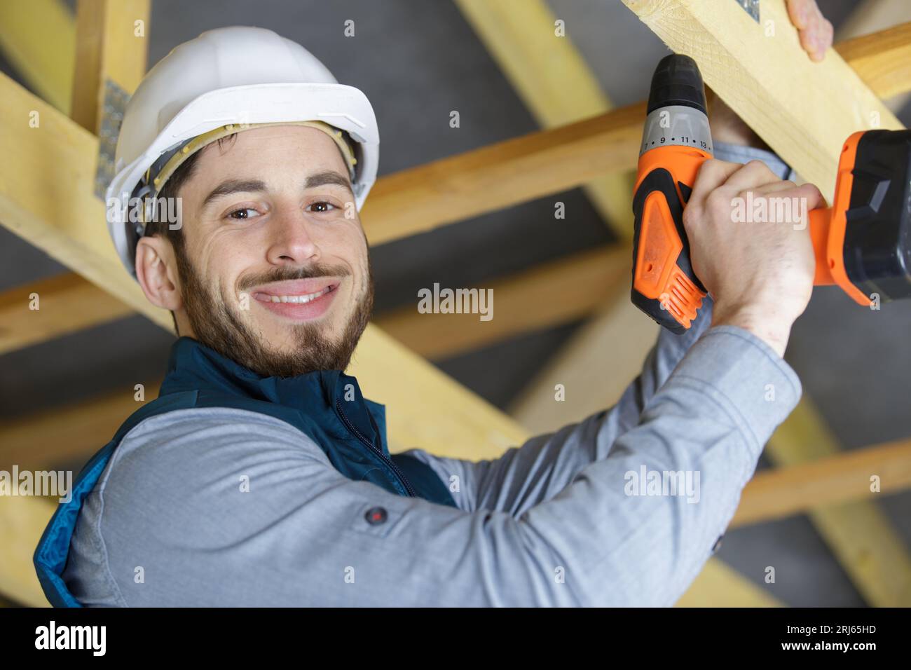 Gun timber frame construction hi-res stock photography and images - Alamy