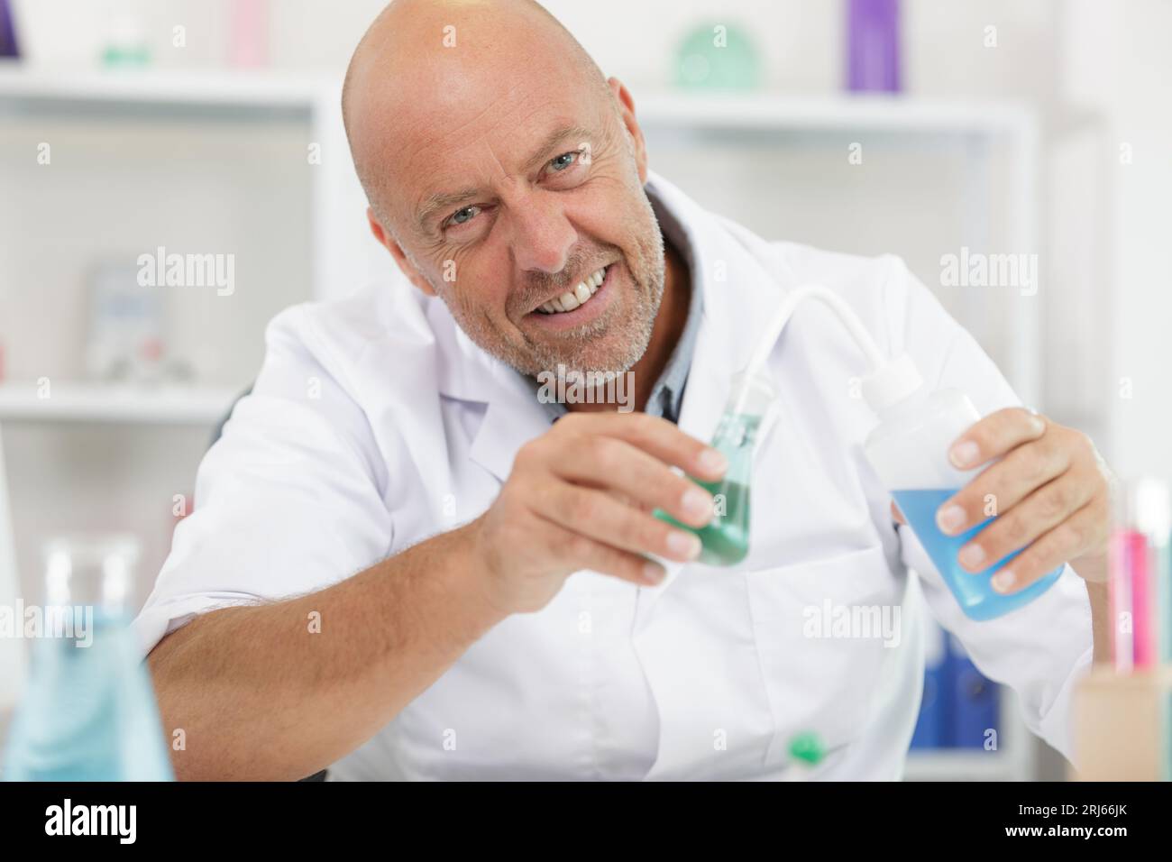 Senior male scientist working lab hi-res stock photography and images ...