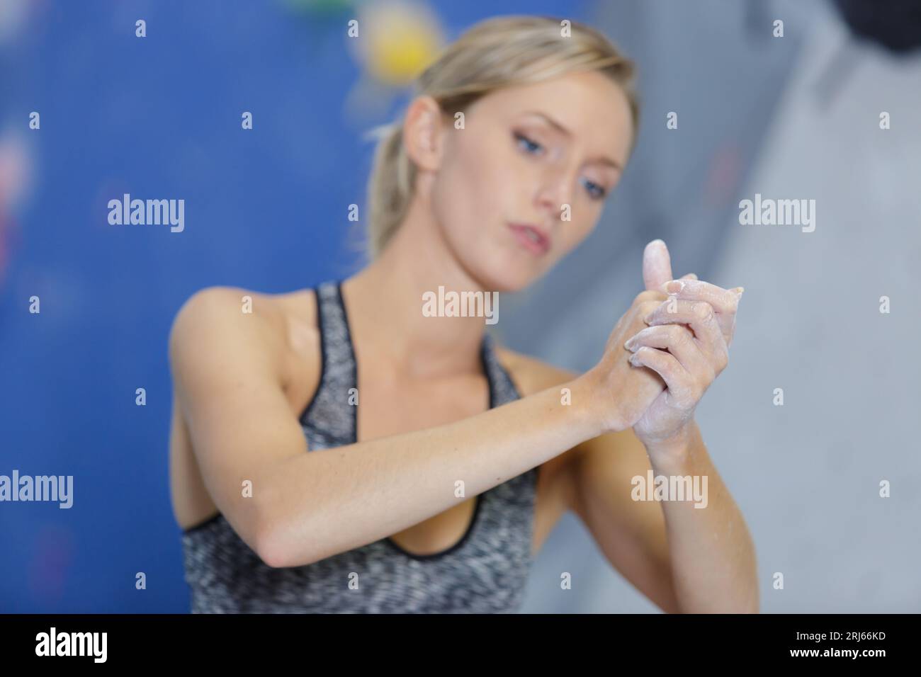 Chalk hands before climb hi-res stock photography and images - Alamy