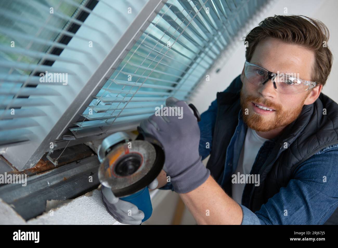 Cutting window hi-res stock photography and images - Alamy