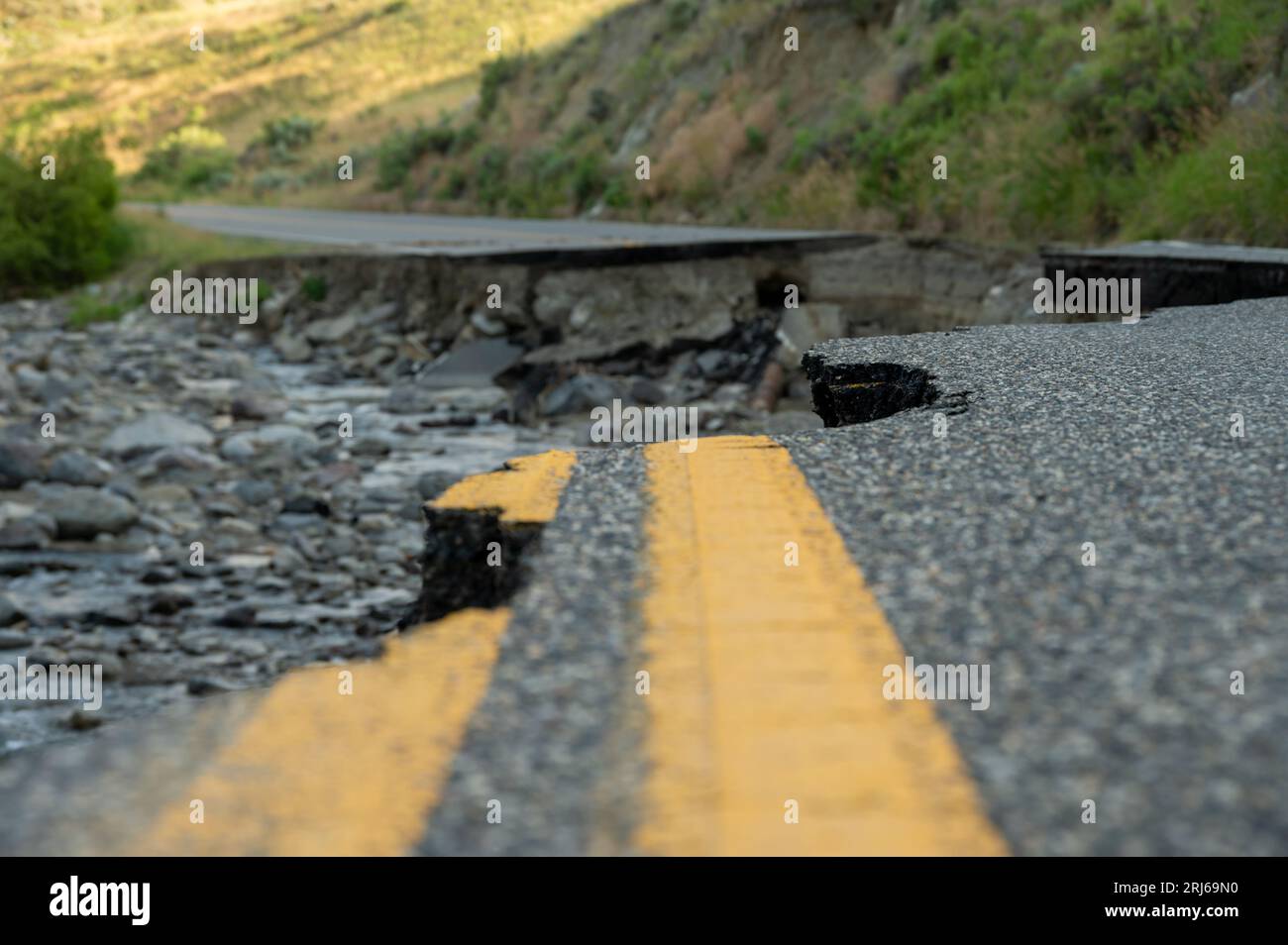 Broken pavement hi-res stock photography and images - Alamy