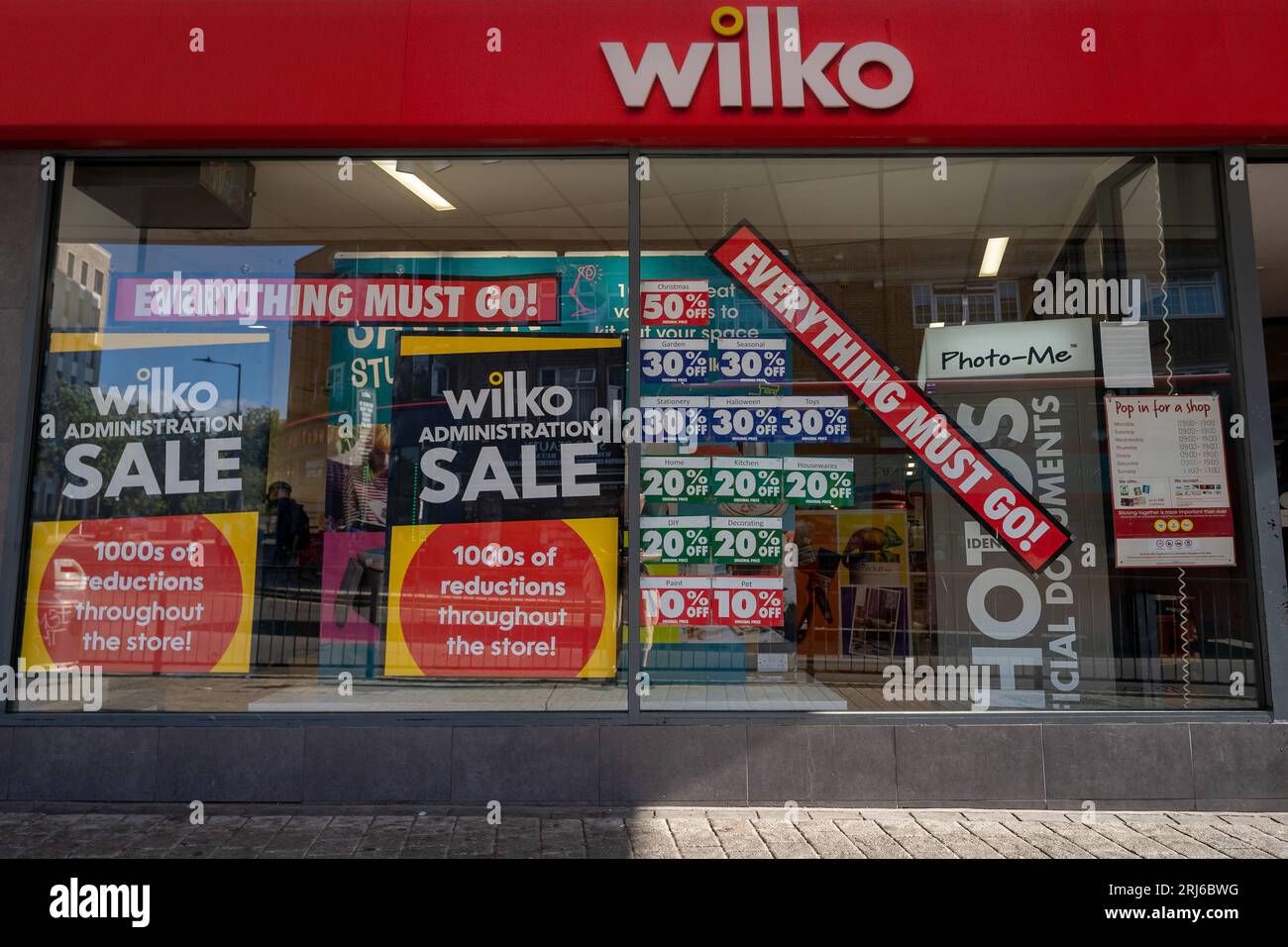 Empty wilko stores hi-res stock photography and images - Alamy