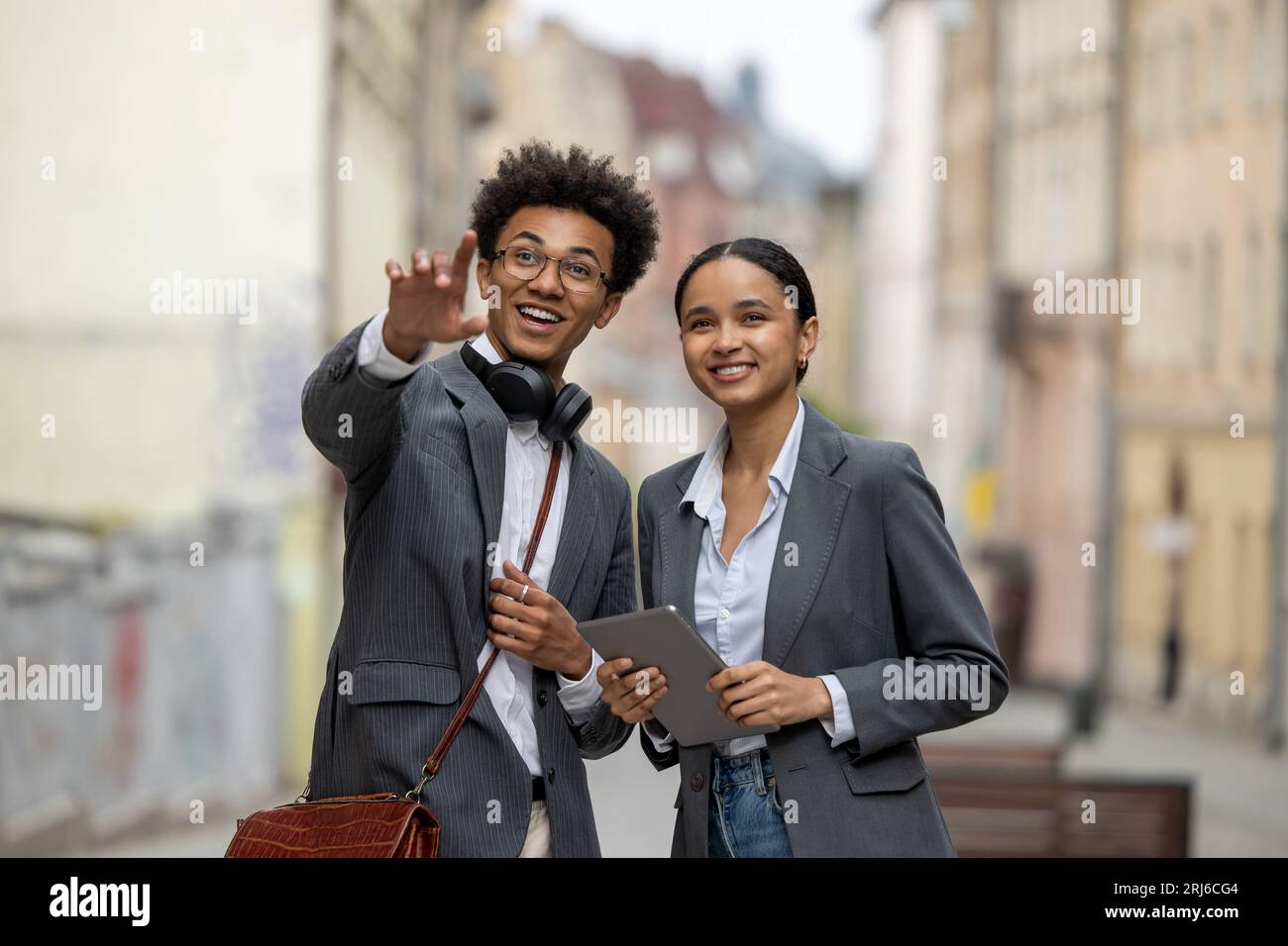 Going home after work hi-res stock photography and images - Alamy