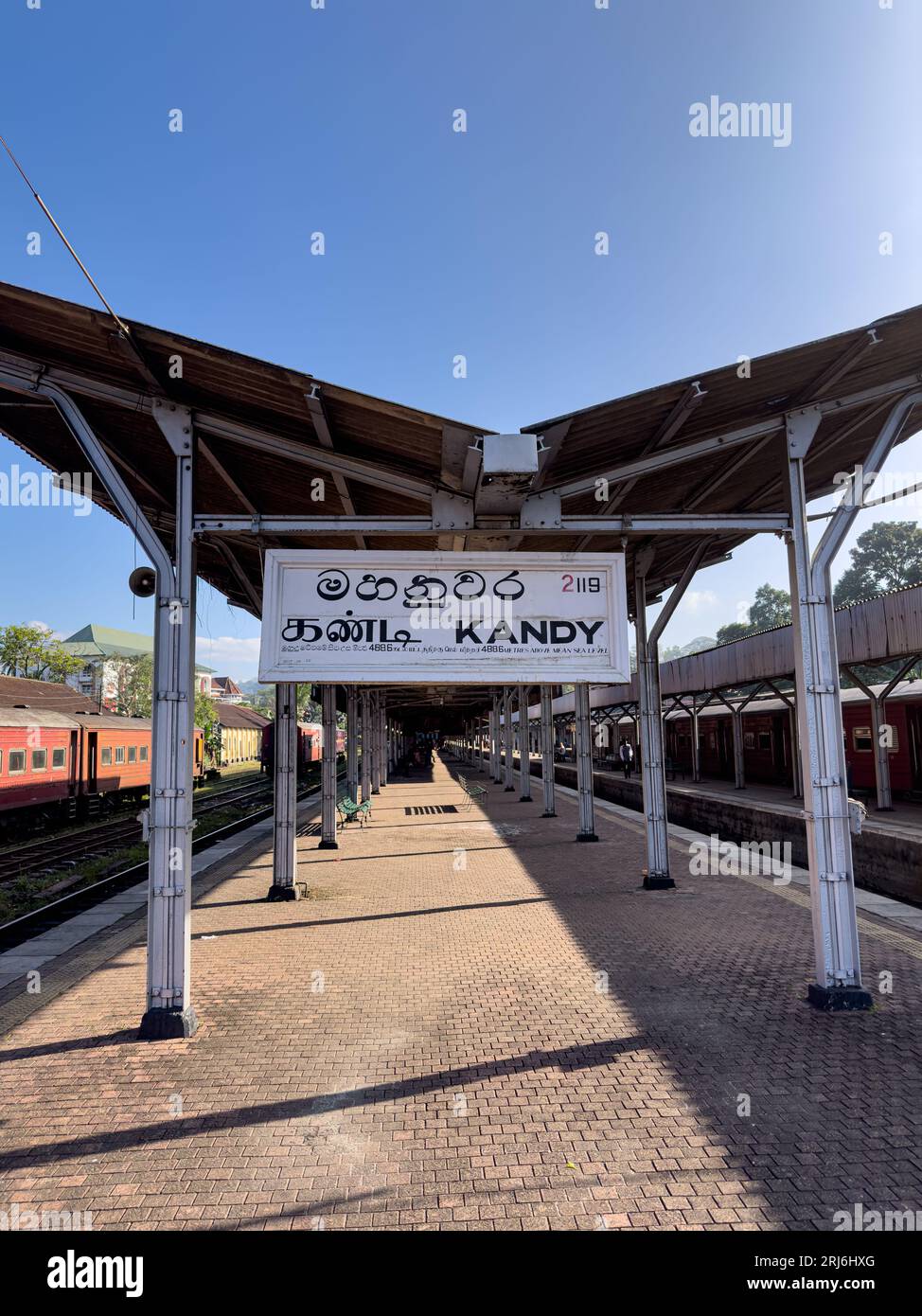 The Kandy Train station in Sri Lanka Stock Photo - Alamy