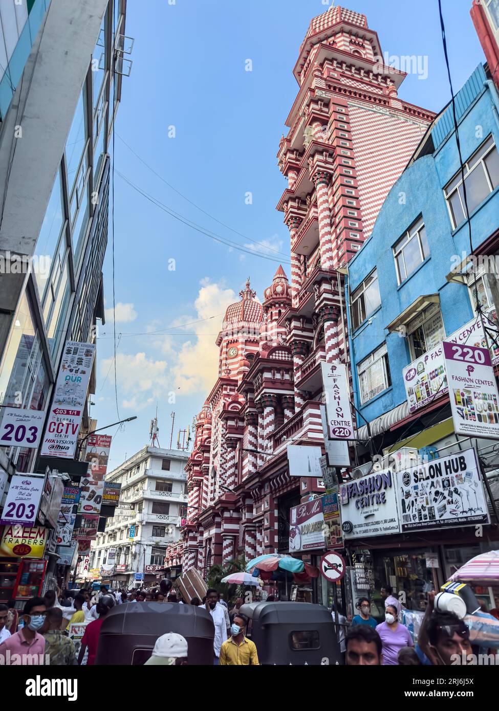 The Jami Ul-Alfar Mosque, the Red Mosque in Colombo, Sri Lanka Stock ...