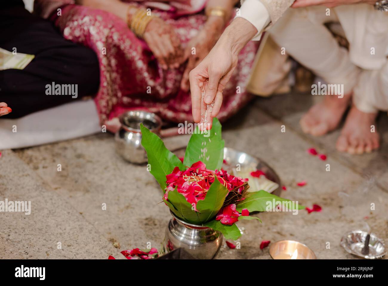 Indian weeding dress hi-res stock photography and images - Alamy
