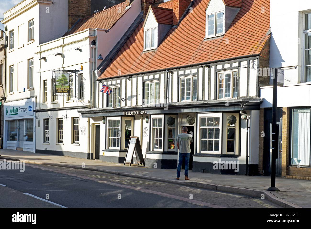 The Brave Old Oak pub on Watling Street in Towcester, Northamptonshire ...