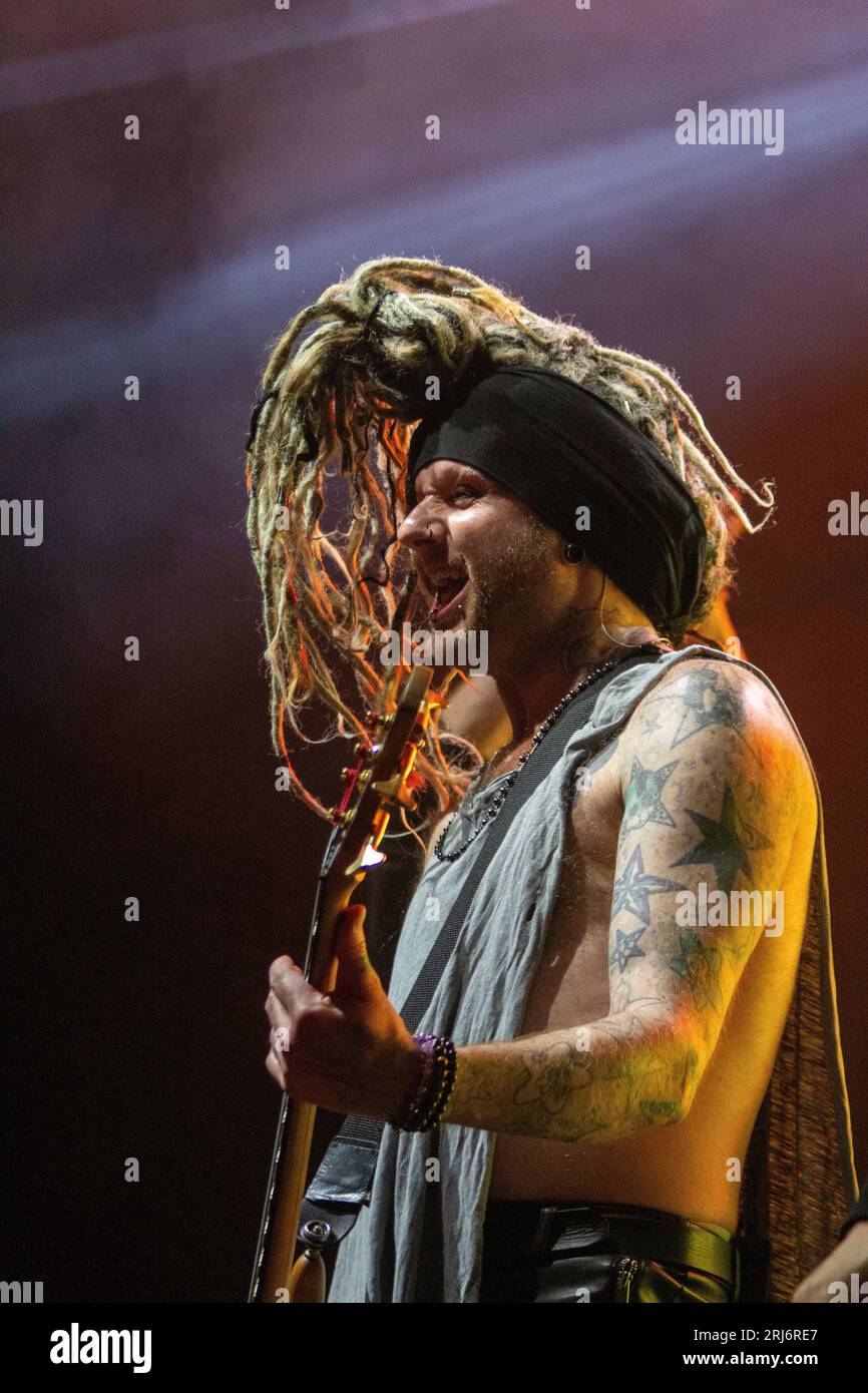 Pwei hi-res stock photography and images - Alamy