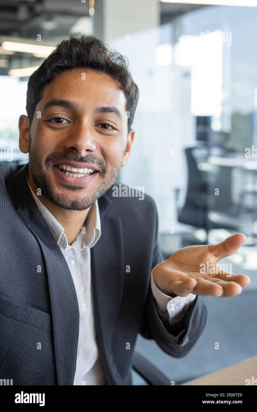 Video screen indian male colleague hi-res stock photography and images ...
