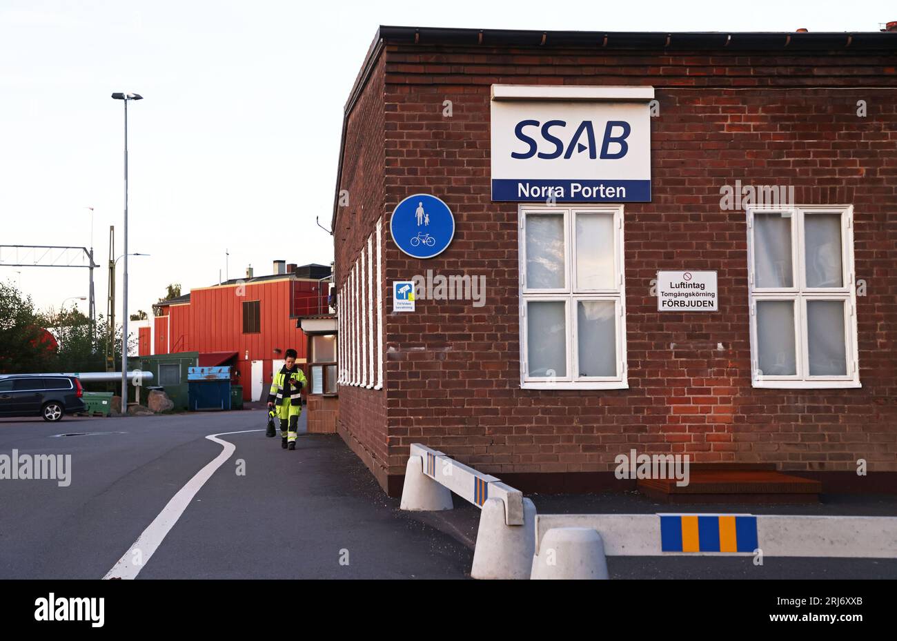 Signs and symbols, SSAB, SSAB AB, earlier Svenskt Stål AB (English ...