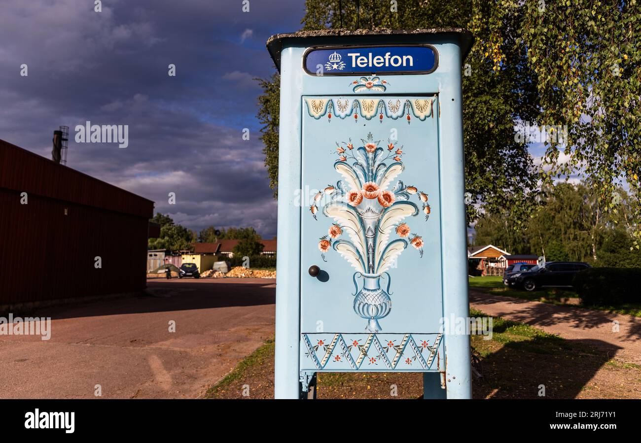 Production of Sweden's national symbol, the Dalahästen, Nusnäs, Sweden ...