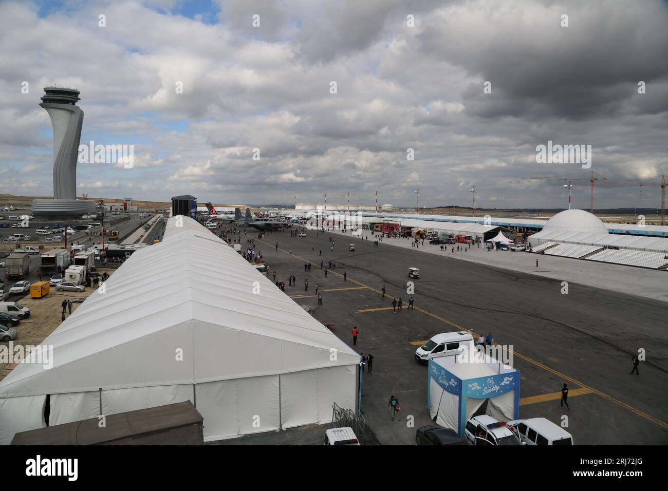 airplane event. air show including cargo planes balloons and f1 racing ...