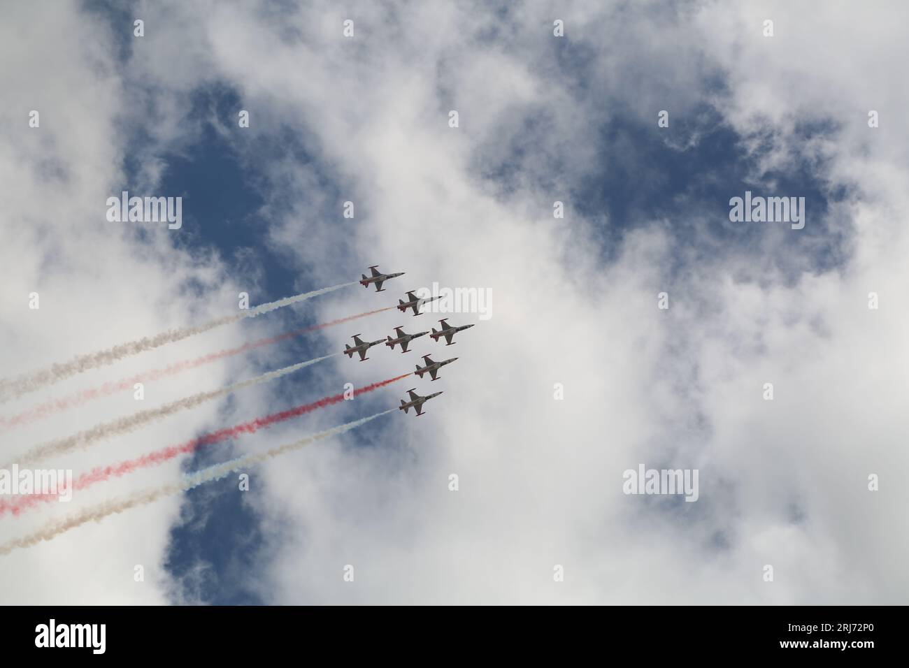 airplane event. air show including cargo planes balloons and f1 racing ...